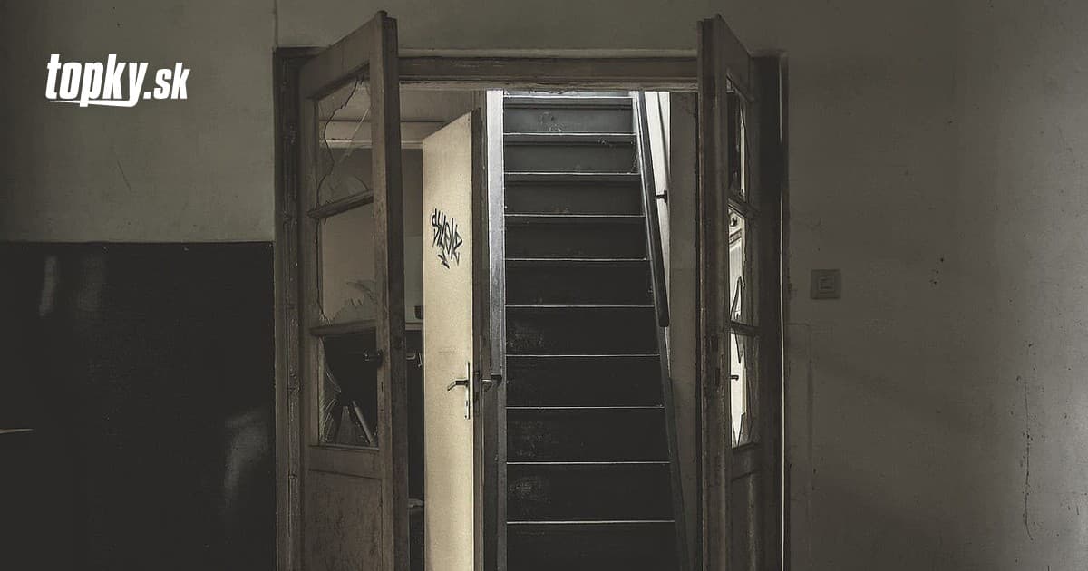 URBEX Si zvedavý, ako kedysi vyzeralo sídlo Telekomu? Budova je už roky ... URBEX Si zvedavý, ako kedysi vyzeralo sídlo Telekomu? Budova je už roky ...