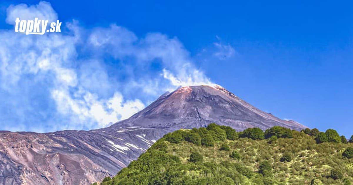 AKTUÁLNE Sopka Etna opäť vybuchla! Letisko v obľúbenej dovolenkovej ...
