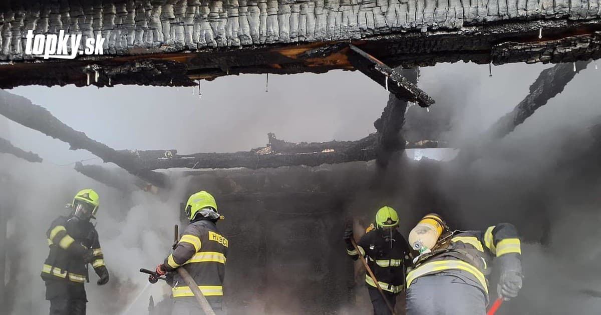 V obci Čremošné v okrese Turčianske Teplice horela chata