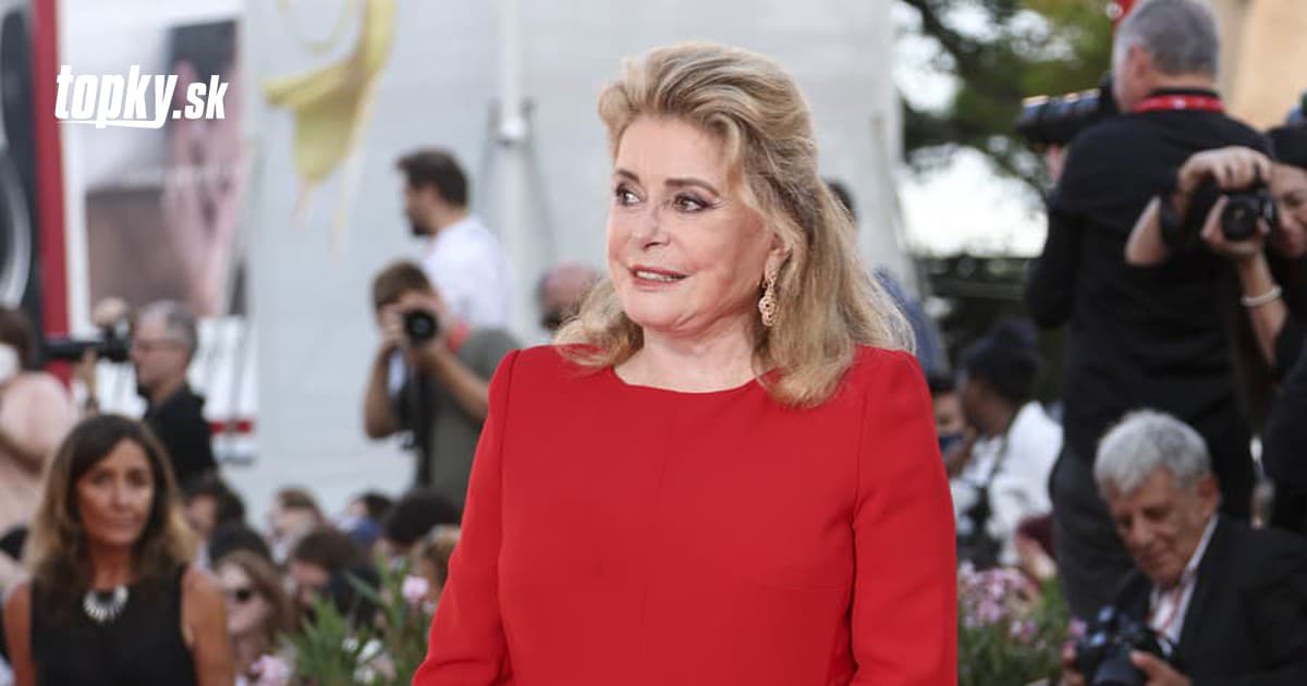 Festival v Benátkach odštartoval: Jedna ako víla, druhá ako Aziatka ...