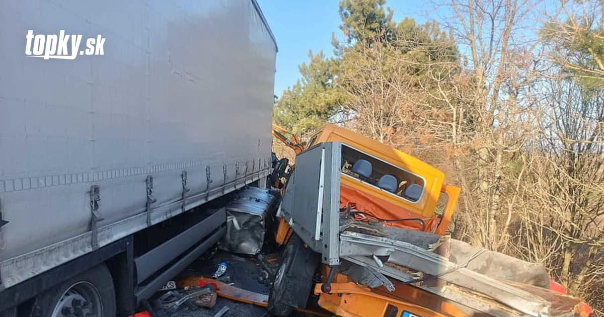 AKTUÁLNE Hlásia prvú obeť vážnej nehody na D1! FOTO Kamión vpálil do ...