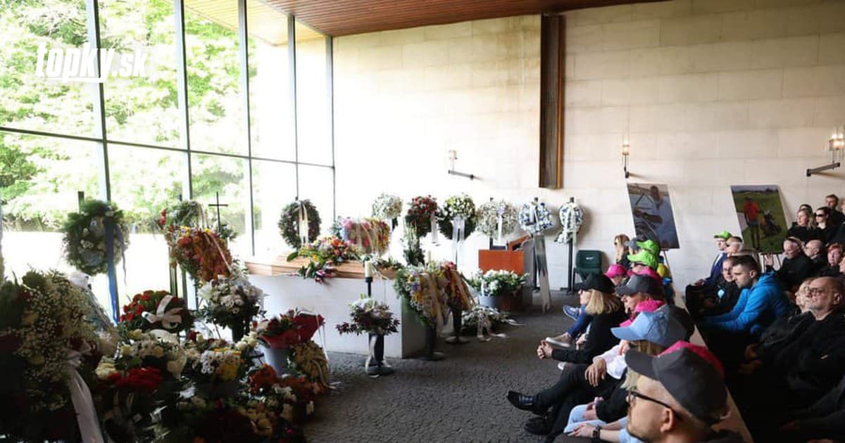 Posledná rozlúčka s Fedorom Flašíkom (†66): TOTO tu ešte nebolo... Smútiacich čakali drinky a ...