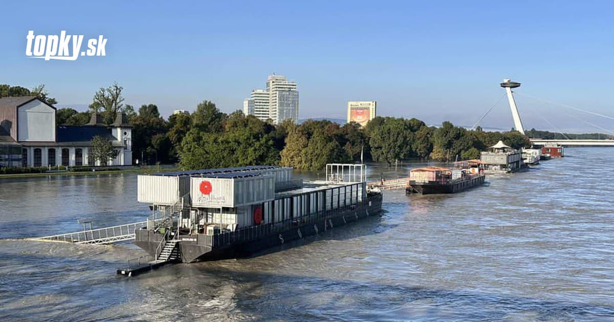 FOTOREPORTÁŽ Dunaj v Bratislave dosiahol vrchol! Zaliate Tyršovo nábrežie, promenáda pod vodou ...